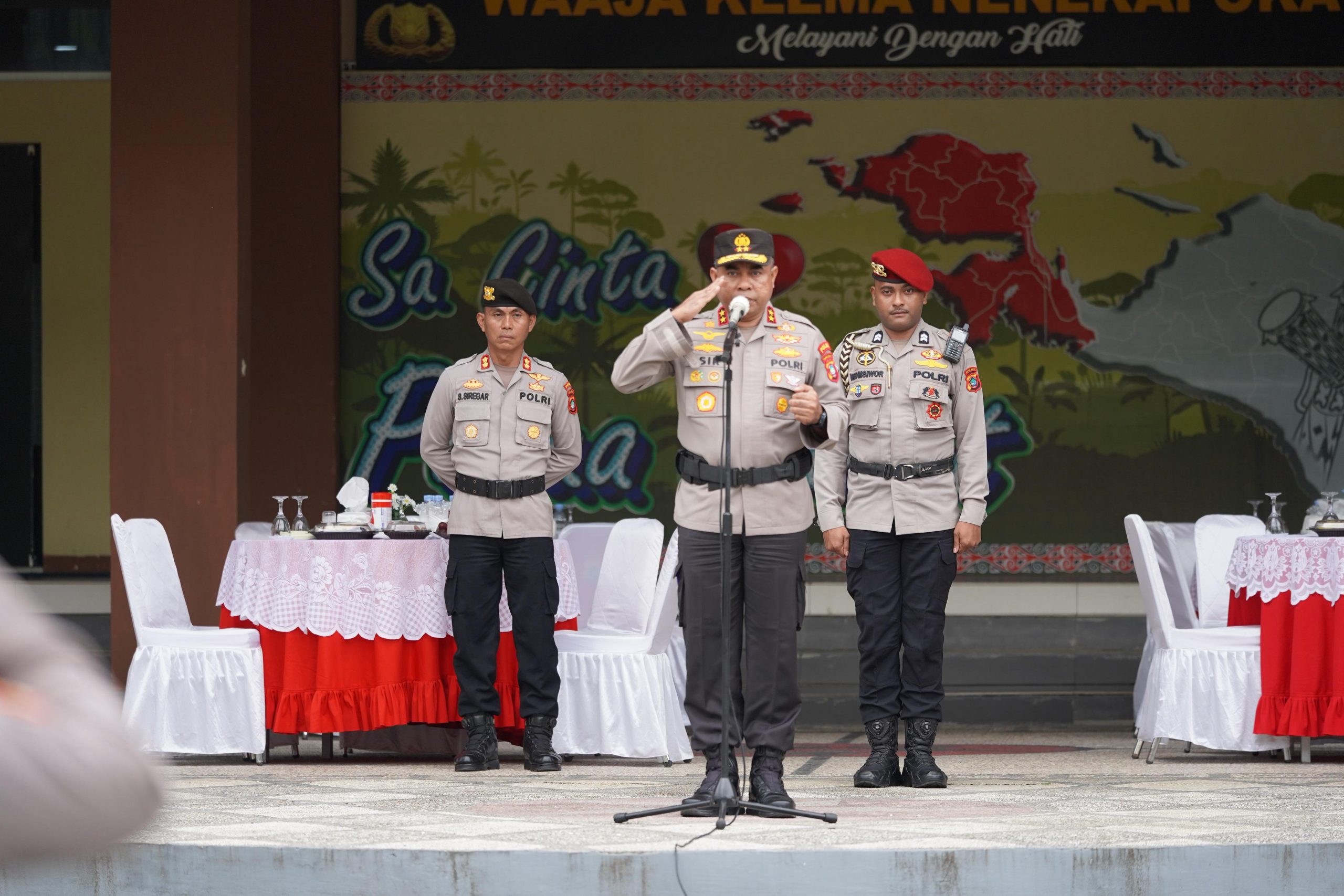 Semangat Bhayangkara, Kapolda Papua Barat Gelar Kenaikan Pangkat Periode 1 Juli 2025 - Portal ...